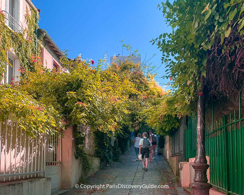 Weather in Paris in October: What to Expect and Packing Tips